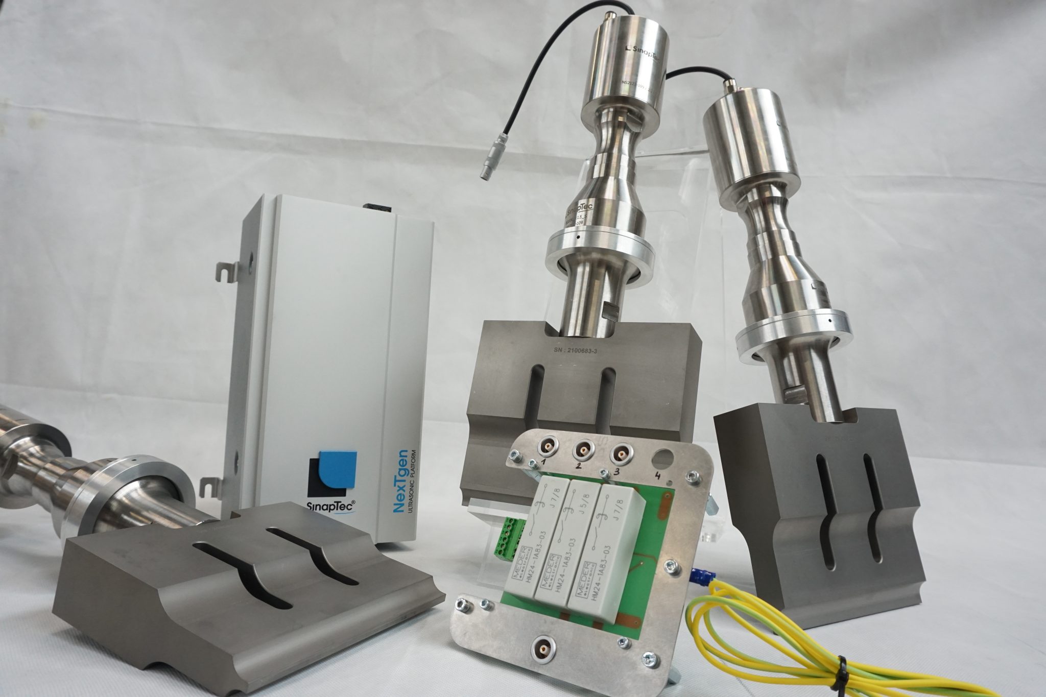 Ultrasonic welding for industrial production lines and special machines